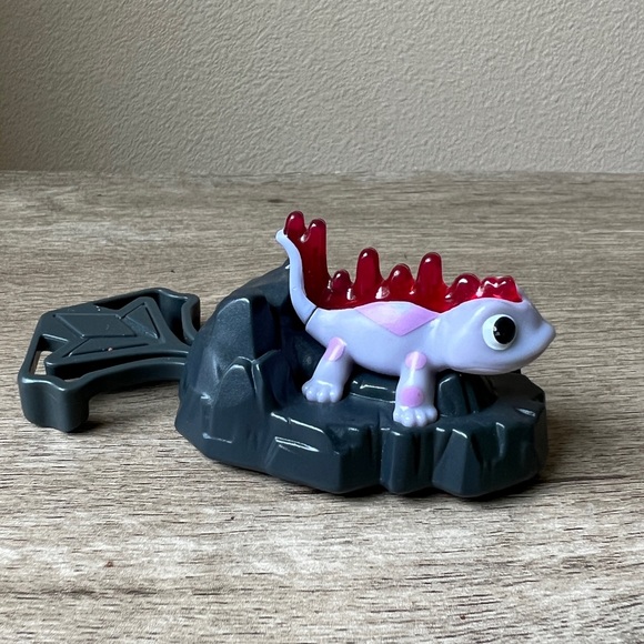 Disney | Toys | Disney Frozen 2 Salamander Toy With Launcher Mcdonalds ...